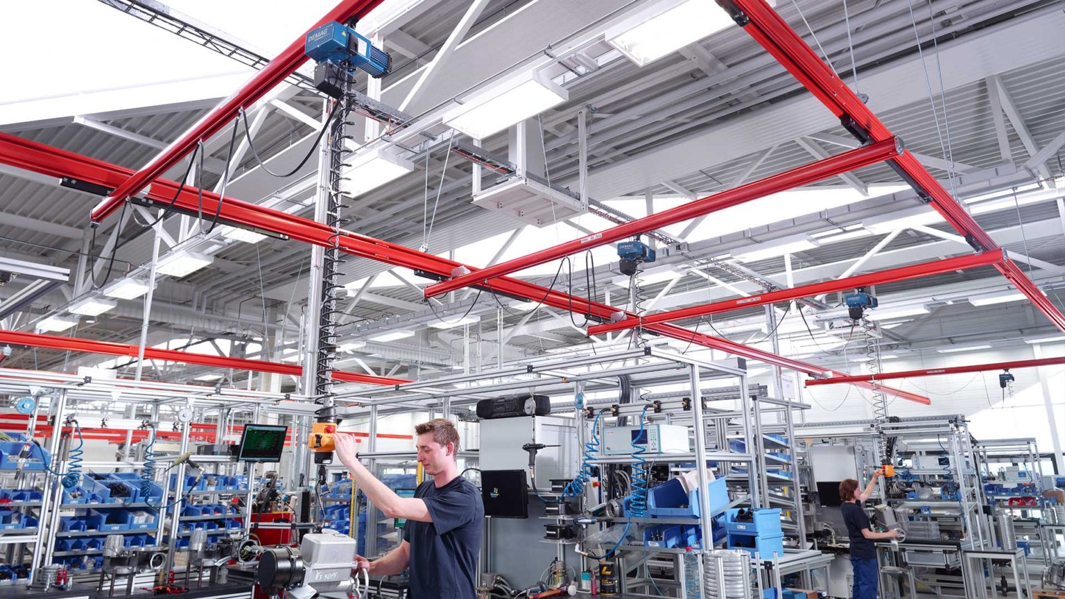 Workstation-Manual-Lifting | Demag Cranes